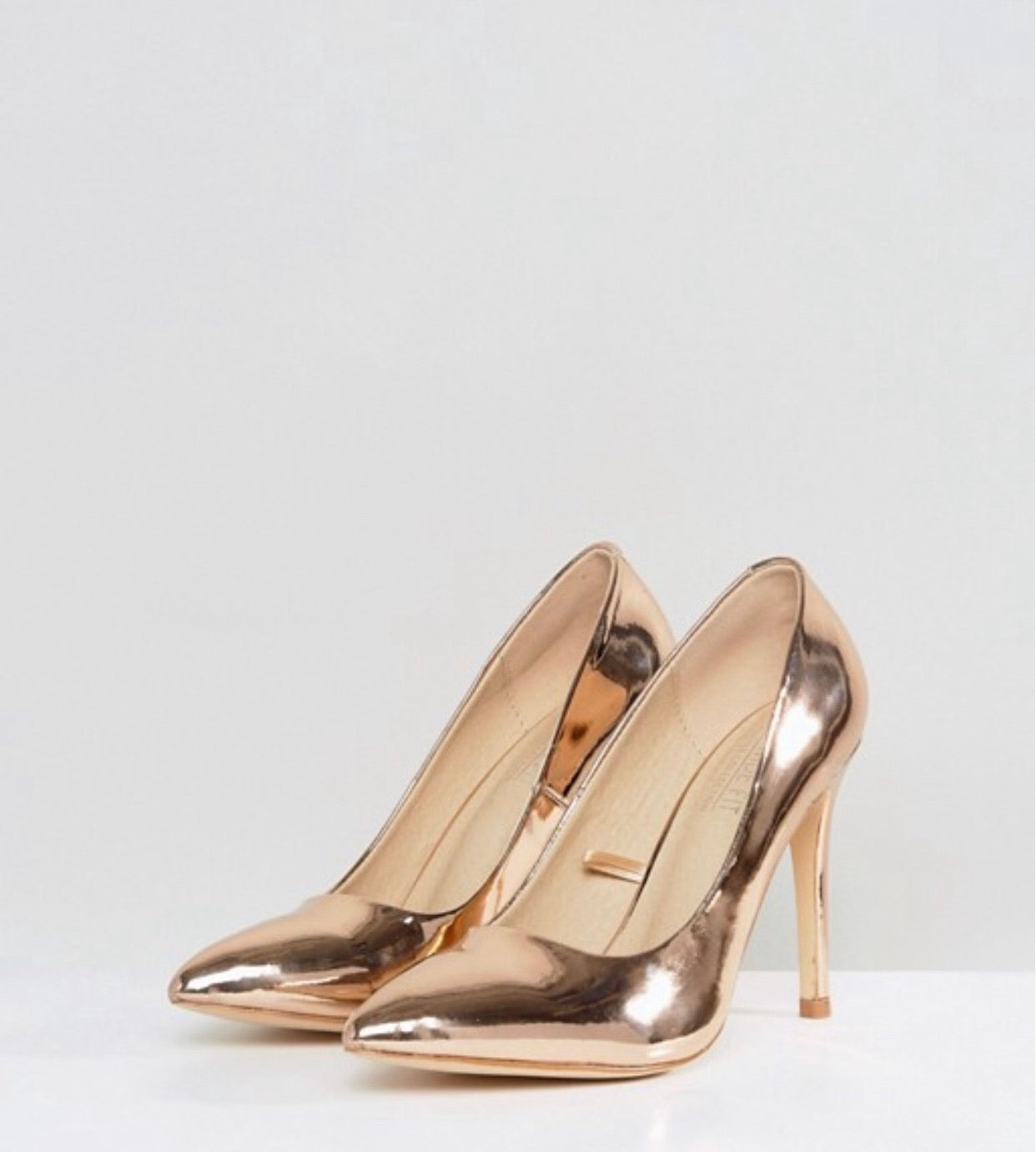 Stylish Heels – CHIC Kuwait Luxury Outlet